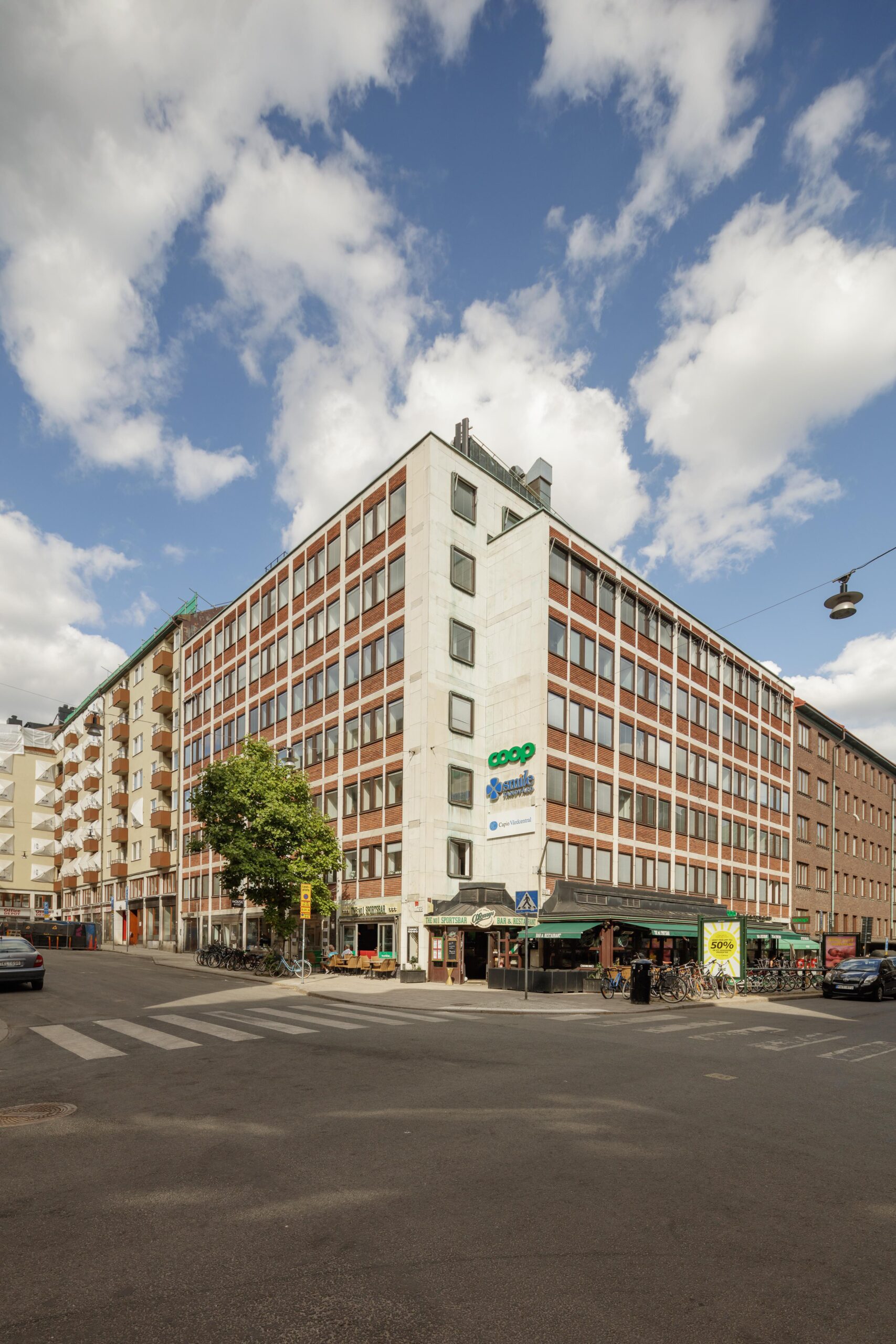 Eric Douglas köper kontorshus på Östermalm - Fastighetssverige